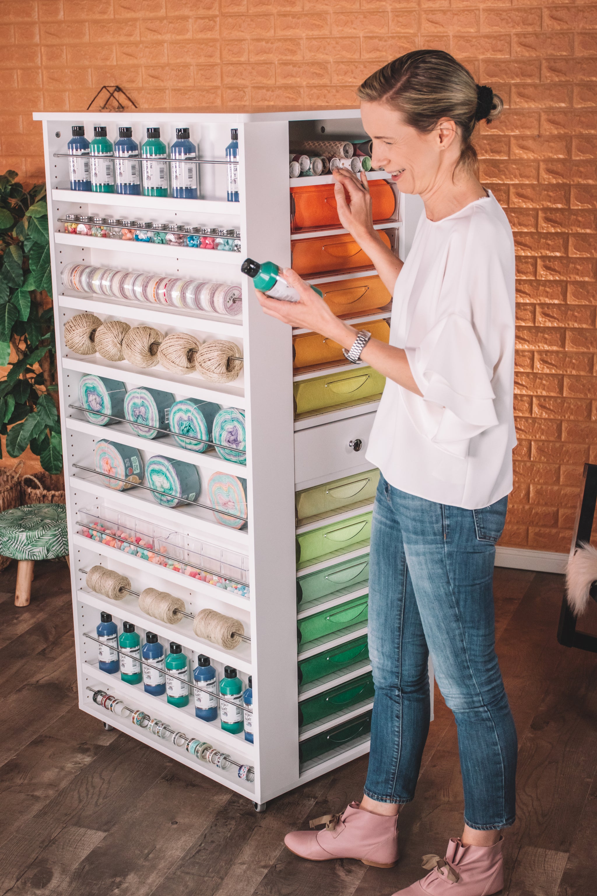 BrandBox TOWER - Mobile craft tower: For small and large rooms